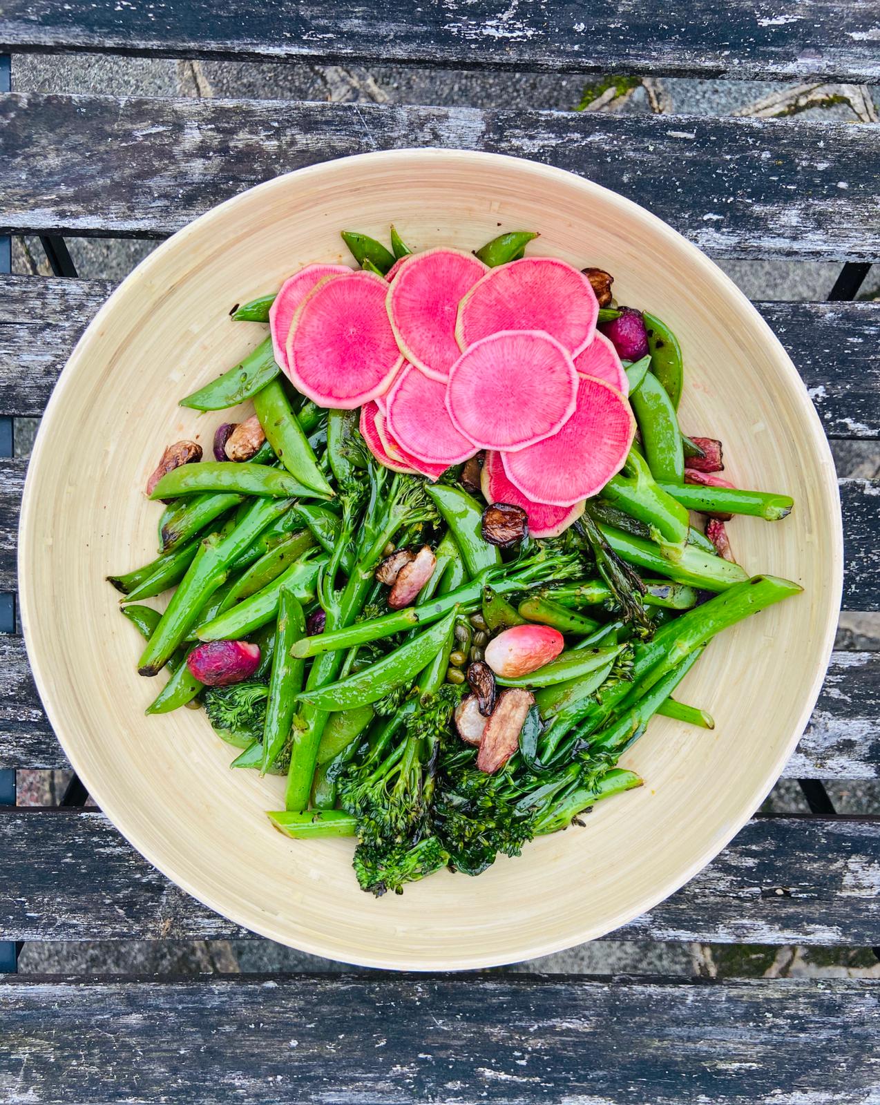 Pan Charred vegetables with lots of extras - Ta'amim