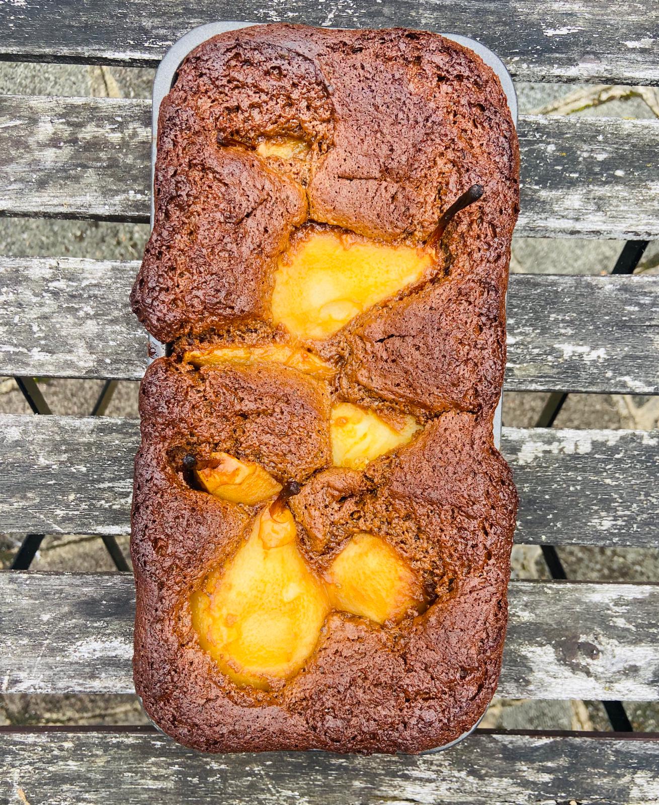 SILAN ROASTED PEAR AND DATE CAKE - Ta'amim